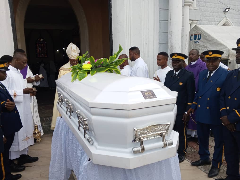 Archbishop Ukpo laid to rest amidst encomium galore - NIGERIA CATHOLIC ...