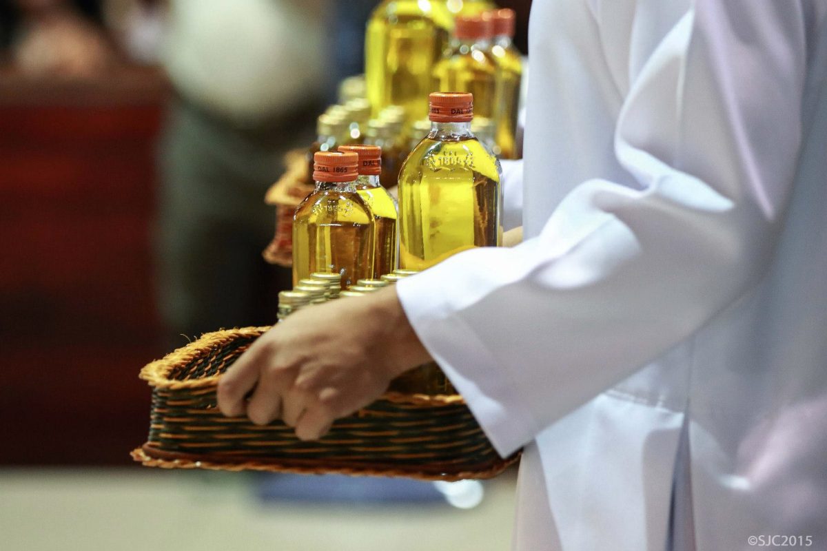 Chrism Mass: The Symbols and Their Meaning – NIGERIA CATHOLIC NETWORK