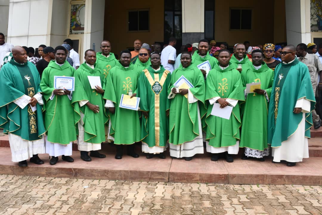 11 Nigerian priests commissioned for mission in Europe, America ...